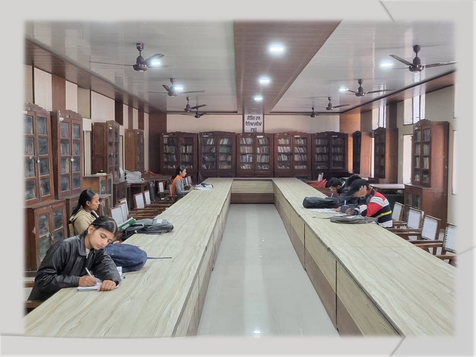 GKSM Government College Tanda Urmar - Library